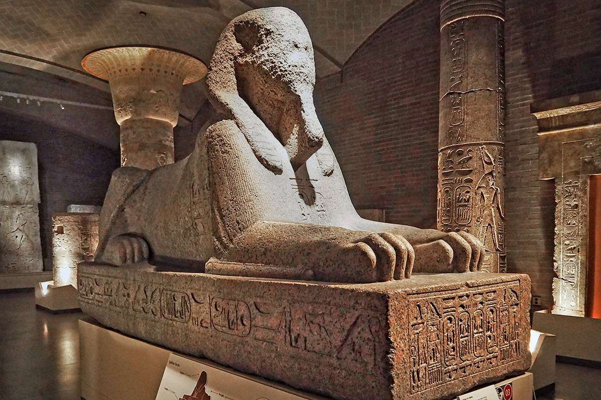 13-Tons of Penn Museum Sphinx Moved - HOAGonSight