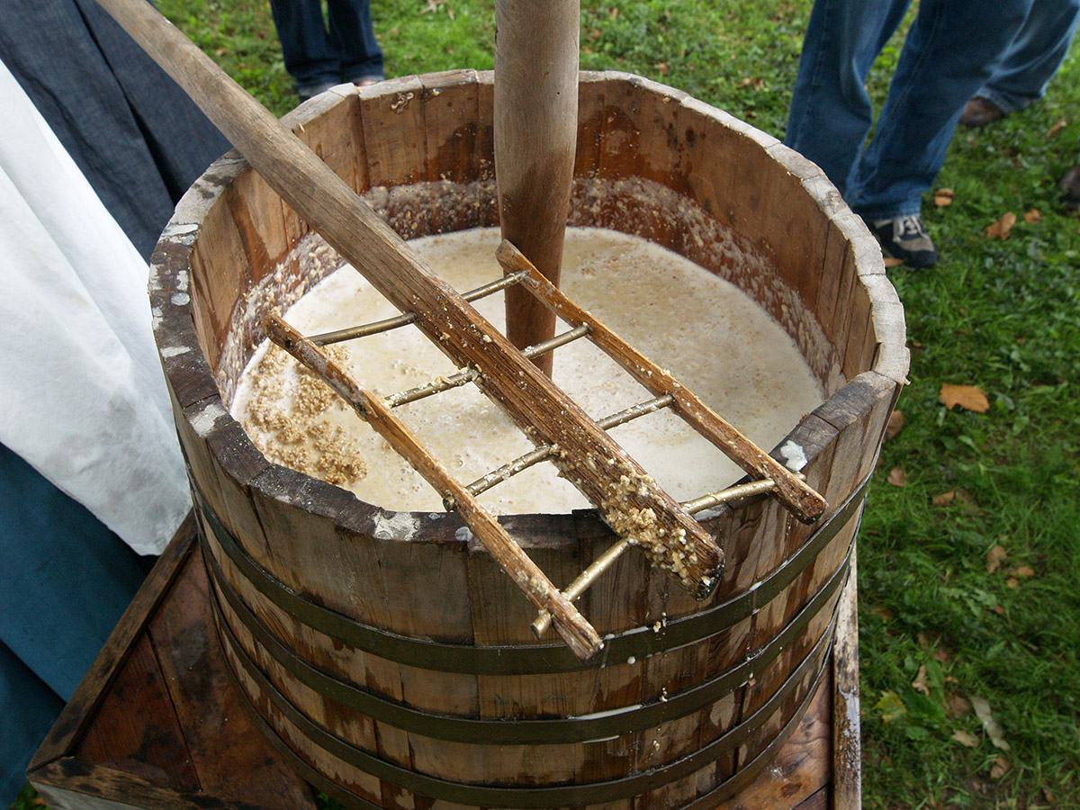 A Fall Feature on 18th-Century Beer Making - HOAGonSight